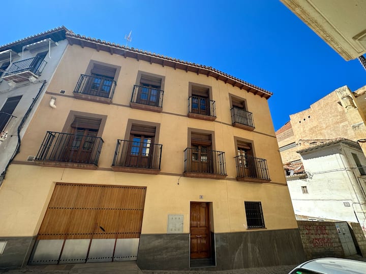 Casa Ideal Para Grupo De 12 A 20 Personas - Guadix