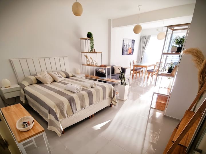 "Atardecer Home": Luz, Confort, Diseño Y Ubicación - Buenos Aires