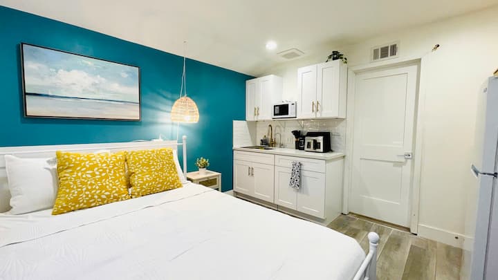 Private Studio|private Entrance, Laundry, Parking - Costa Mesa, CA