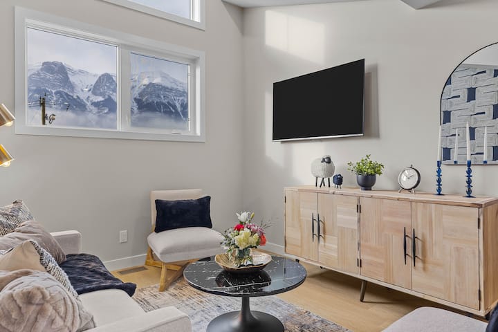 Peaceful 3br Townhouse With Mtn Views | Near Banff - Banff