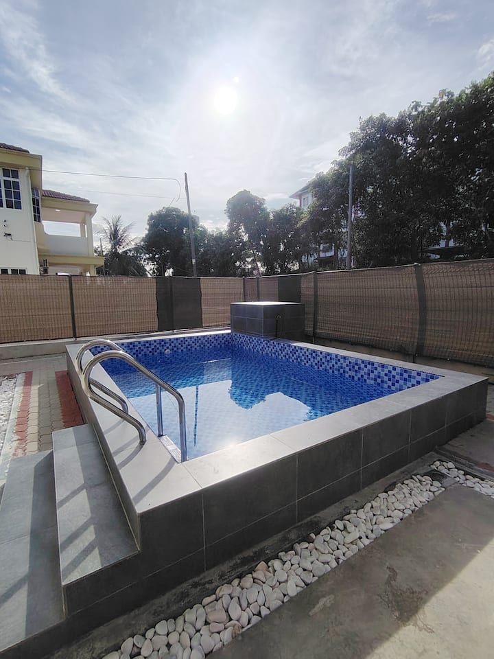 Pearl Villa 5 Bedroom Unit 13 - Port Dickson