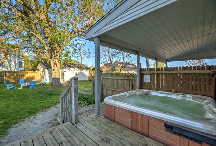 Near Grand Haven | Hot Tub + Family-friendly - 格蘭德港