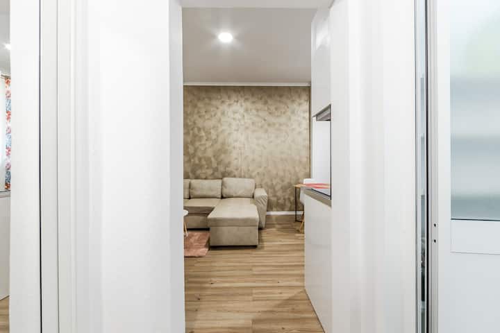 Exelent Bnb - Sunny Terrace Apart Gold Home Blloku - Tirana