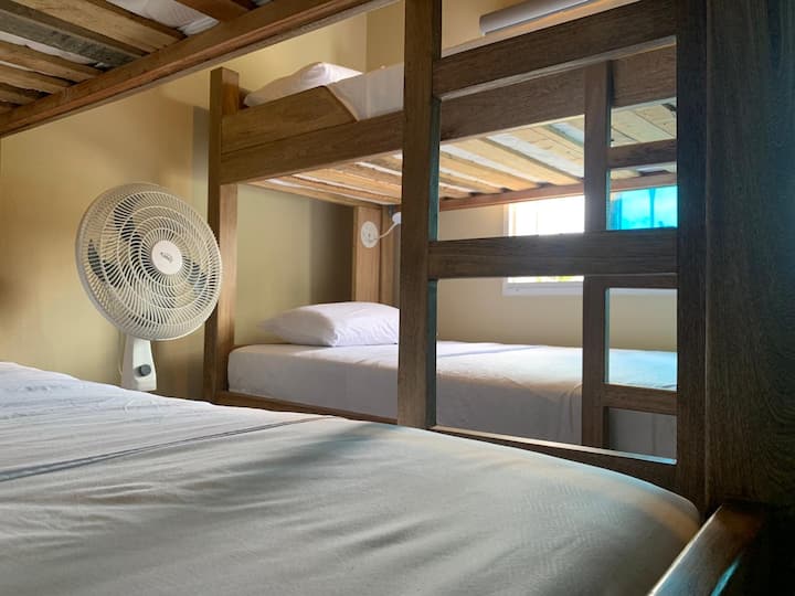 Shared Room In Guayabal Near The Subway - Medellín, Colombia