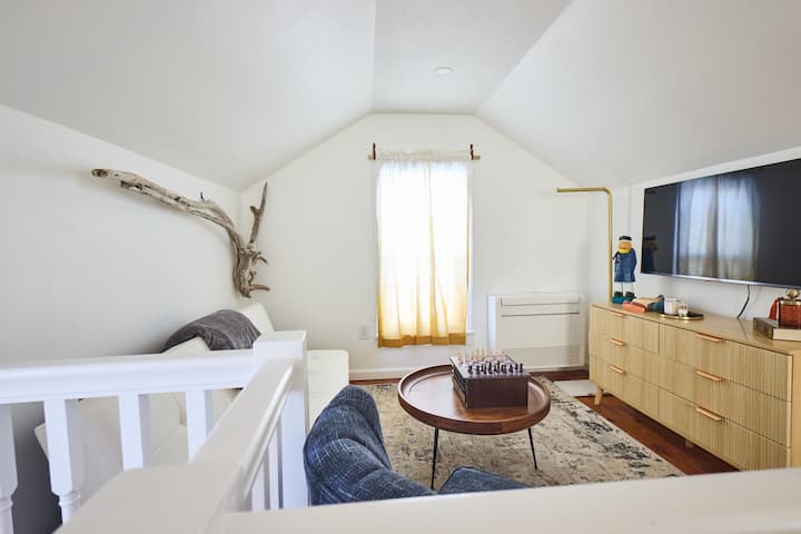 Early Bookings-spring & Summer Escape Awaits - Hull, MA