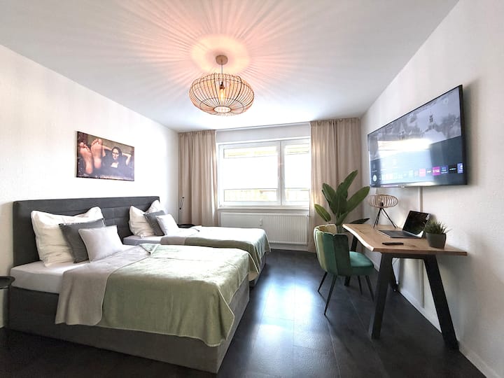 Mona Lisa, 24h Check-in, 4-pers, Parkplatz, Balkon - Braunschweig