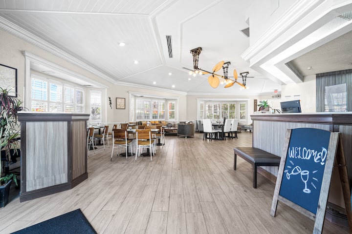 301 - Hollywood/airport Location - Dania Beach, FL