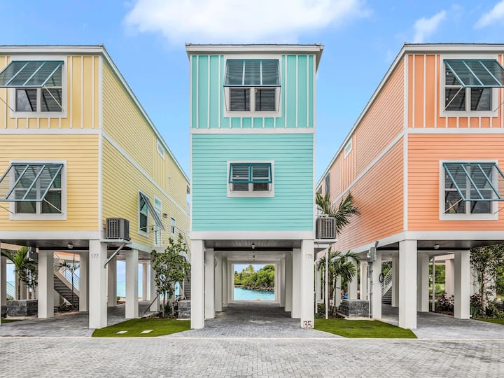 Breathtaking Ocean Views From This 2 Bedroom Home! - Islamorada, FL