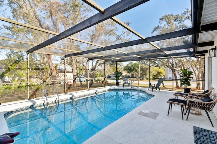 Sunkissed Oasis • Heated Pool • Weeki Wachee - Spring Hill, FL