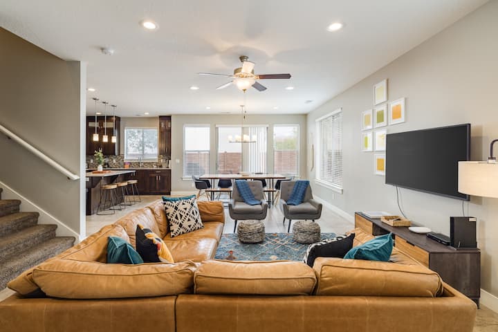 Downtown Moab | Entrada | Pool Hottub, Near Arches - Moab, UT