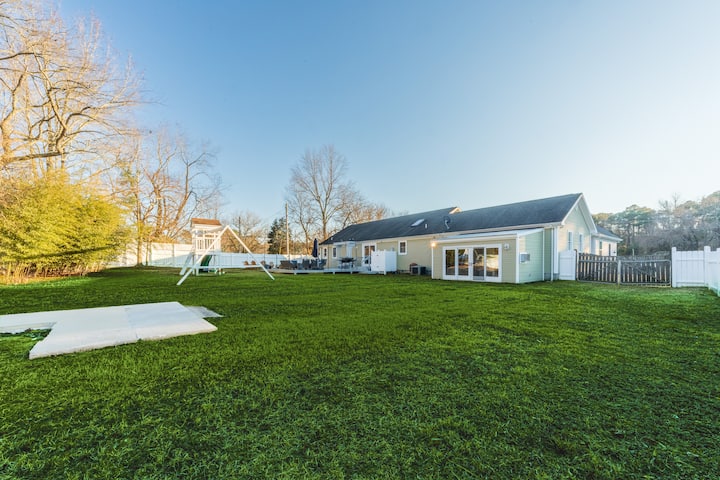 New - Coastal Quarters - Unit 2 -5br, Dog Friendly - Delaware