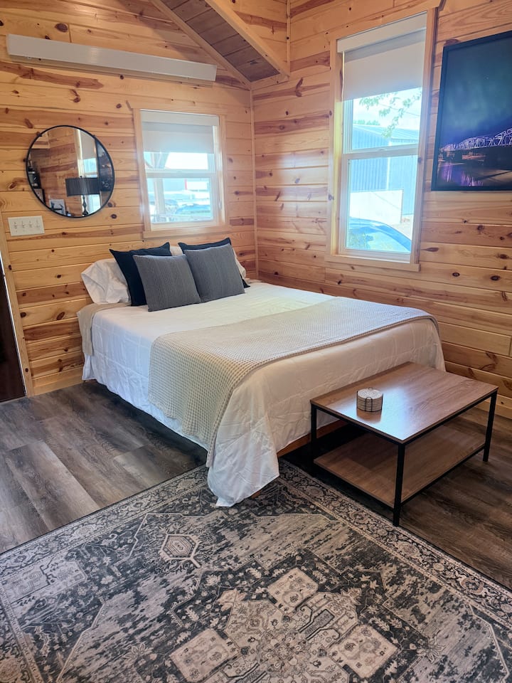 *New* Cozy Tiny Home 1 Mile F/makoshika State Park - Makoshika State Park, Glendive