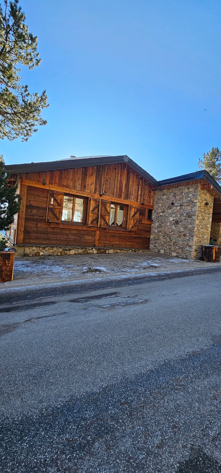 Magnifique Chalet Aux Angles - Les Angles