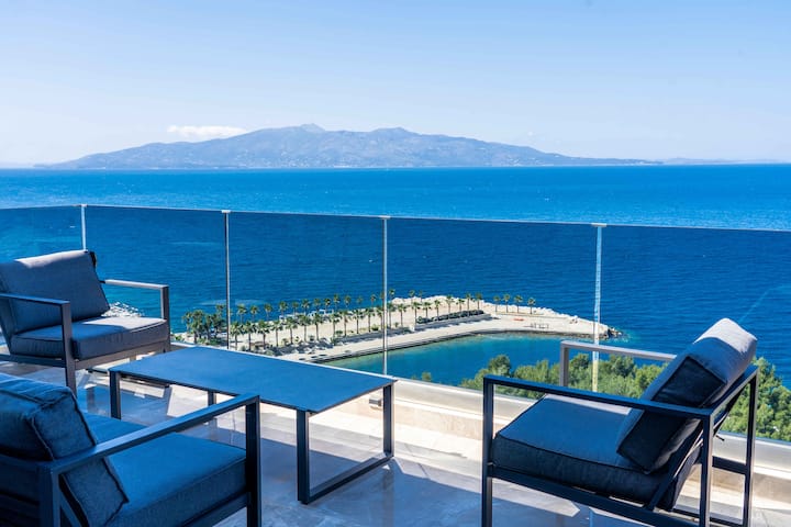 Beachfront Luxury Penthouse - Albanië