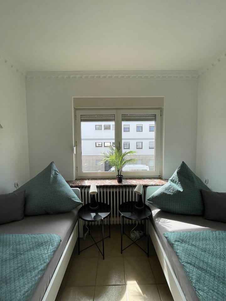 Renoviertes Haus In Koblenz Für 12 Gäste - Koblenz