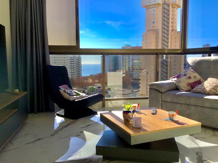 Diseño Moderno Lujoso Parking - Benidorm