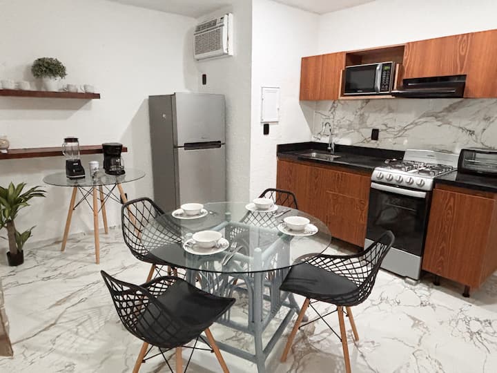 Brisas Shores 103 Beachfront Terrace With Pool Zh - Cancún