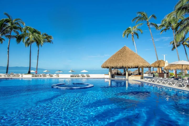 Beachfront Studio With Platinum Vip Resort Access - Nuevo Vallarta