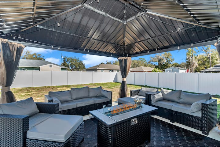 Tranquil Cozy House Near Rainbow River - Rainbow Springs, FL