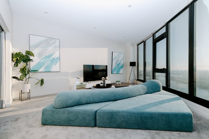 270-degree Harbour Stadium View - Kensington