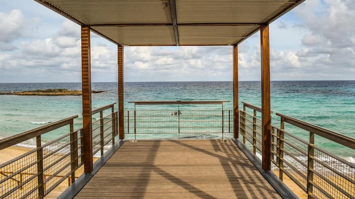 Unforgettable Beachfront Bliss: Larnaca Villa 1400 - Larnaca