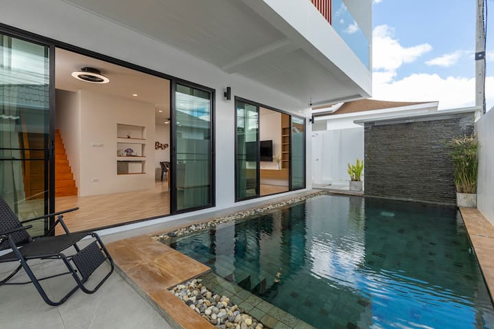 Modern & Peaceful 3-bedroom Family Retreat – Rawai - Kata Beach