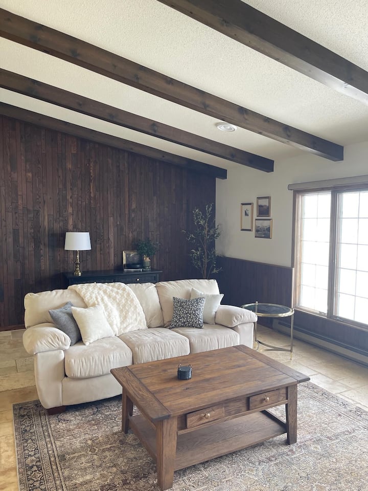 Spacious Lake Retreat W/ Wood Sauna & Views - Cold Spring, MN