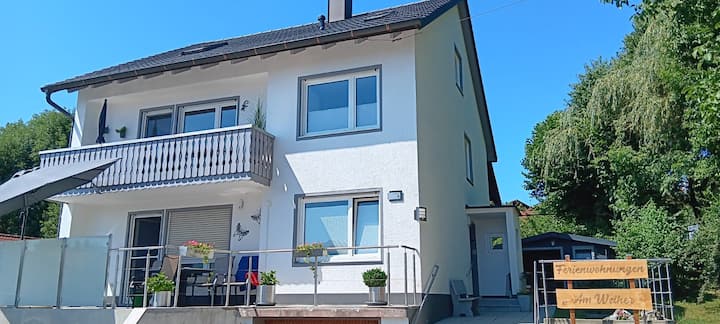 2. Og Stilvolle Ferienwohnung "Am Weiher" - Peiting