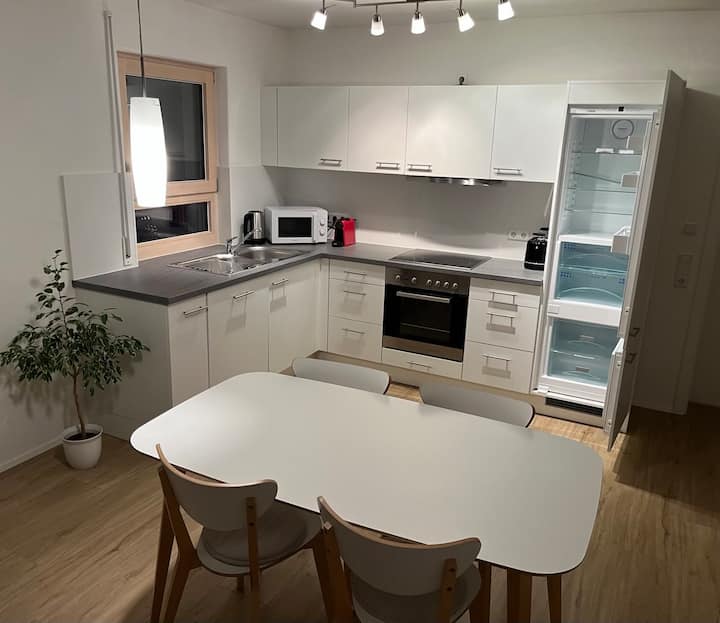 Naturnahe Wohnung
Voll Ausgestattet Sonnenterrasse - Bisingen