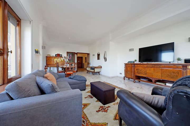 Anastasio Spacious Apartment - Roma