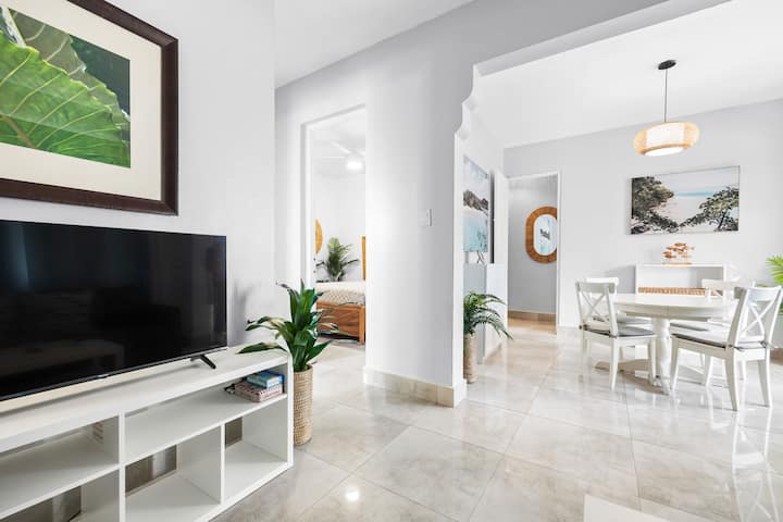 Ocean Breeze Suite I At Ocean Park - San Juan