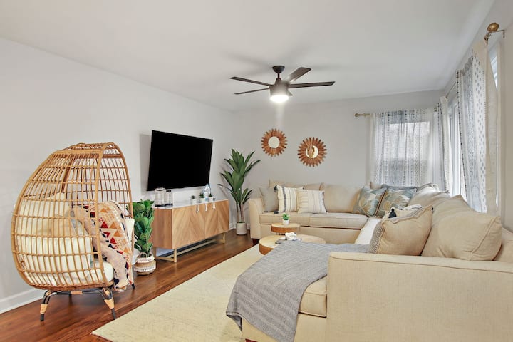 4br Boho Oasis | Kid Haven, Library, Perf Location - West Chicago, IL