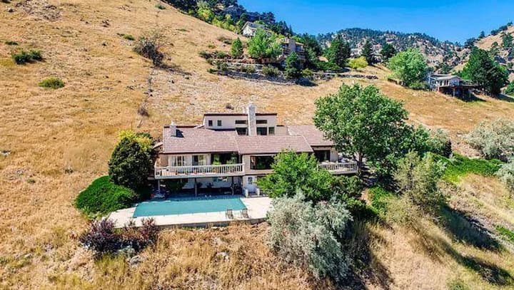 Luxury In-town Mountain Retreat - Boulder, CO