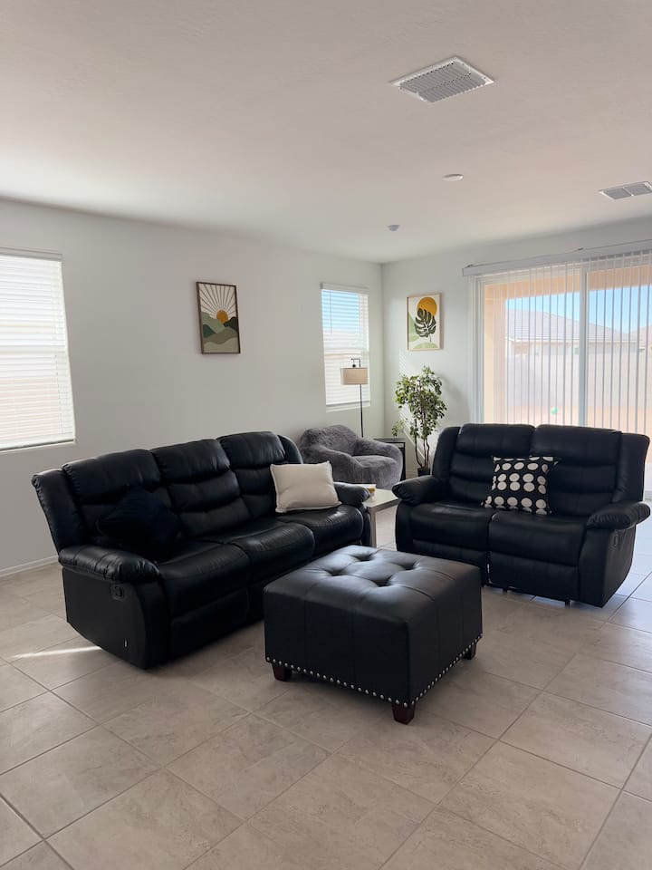 #2 Cool Desert Oasis Suite (Crisp A/c & Breakfast) - Maricopa, AZ
