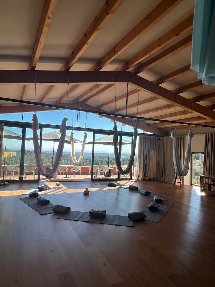 1. Vi - Hab Superior - Baño Suite - Llançà