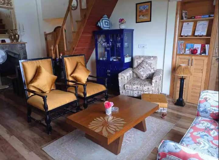 Luxury 3bhk Mountain View Villa | Bonfire | Lawn - Mukteshwar