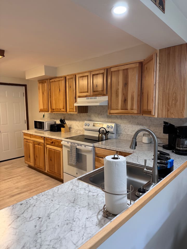 Bear’s Den Apt. 2
Str-0002 - Lake Placid, NY