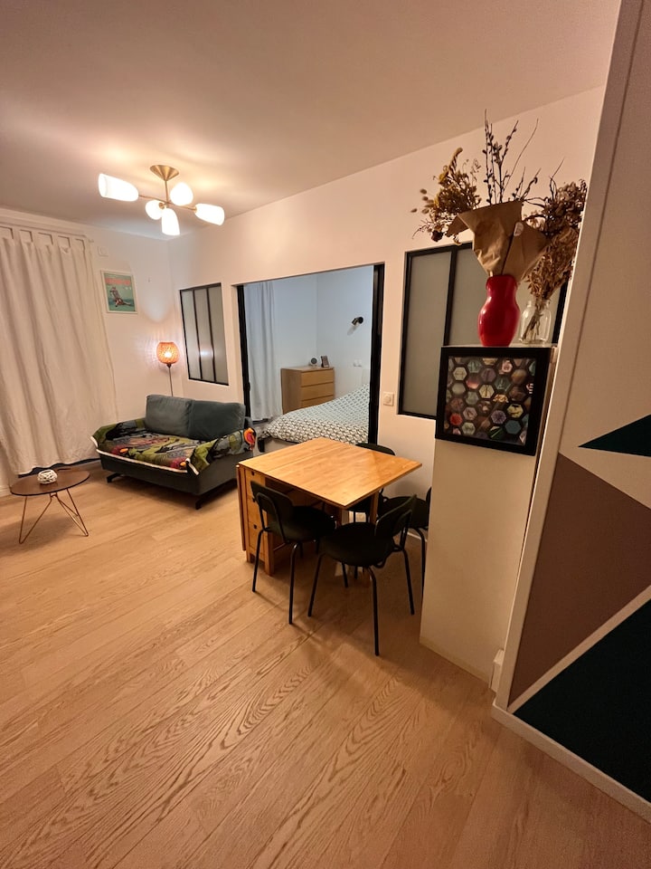 T2 Moderne 45 M2 - Terrasse - 5 Min Métro - Val-d'Oise