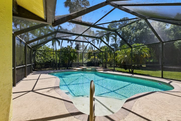 A Safe Haven Nestled Away - Lion Country Safari, Loxahatchee