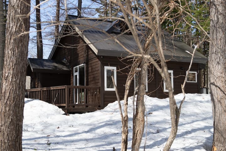 Kamoshika かもしか - Ski Cabin Nestled In The Forest - Niseko