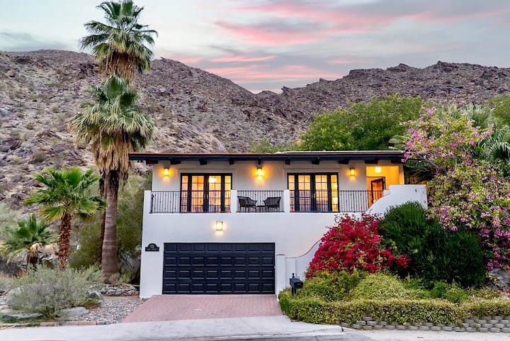 Exclusive Mountainside Luxury Villa - Palm Springs, CA