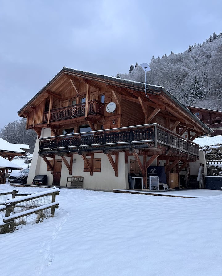 Ski Chalet For 15, Self-catered. 15 Bed. - Saint-Jean-d'Aulps