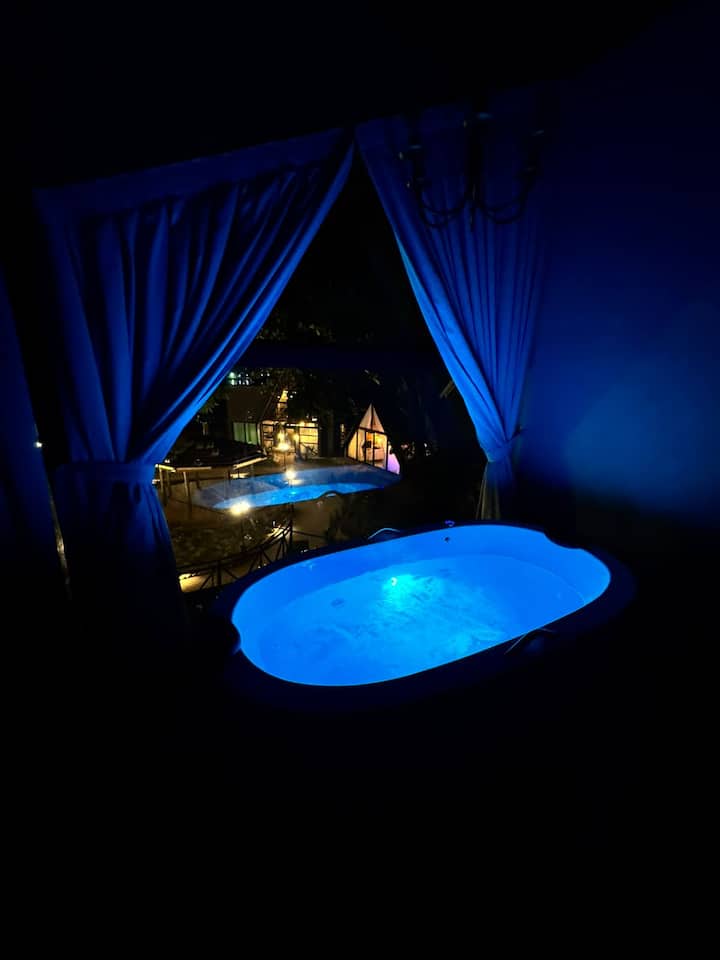 Chalé Com Hidromassagem, Vista Para A Represa, 2p. - Brazil