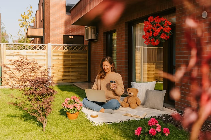 Bright Ground-floor Apt | Pet-friendly Retreat - Cluj-Napoca