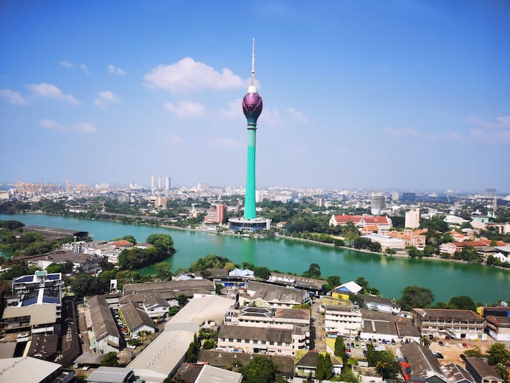 Luxury Apartment By Beira Lake - Colombo