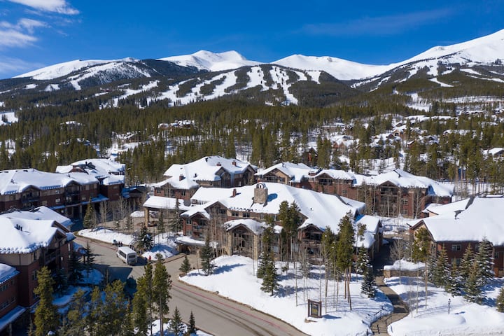 2br New Years Week Ski-in/out Hot Tubs Pools Fun! - Breckenridge, CO