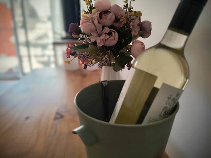 Apt. Céntrico Con Vistas, Desayuno Y Parking - Argentina