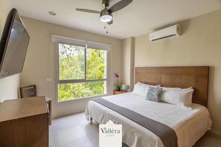 Versalles Area · Contemporary Condo W/ Pool & A/c - Puerto Vallarta