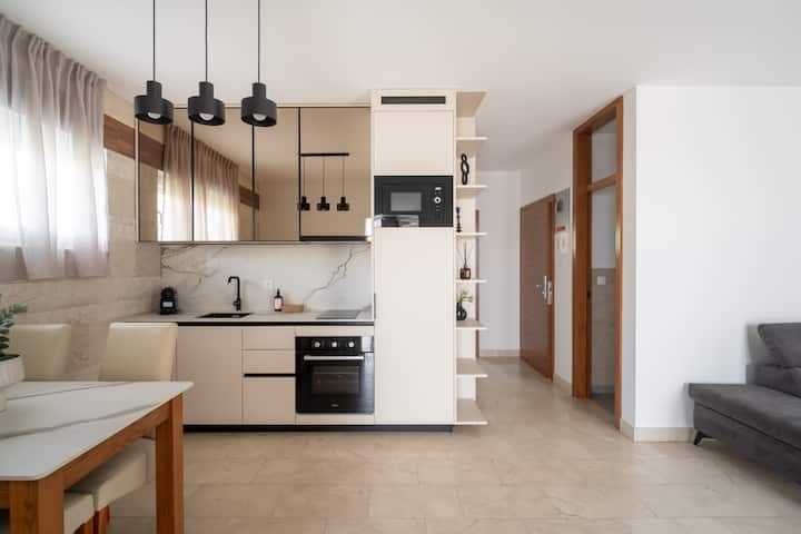 Dream Vacation- Pool In A Front, Beach 40m From Us - Zaton