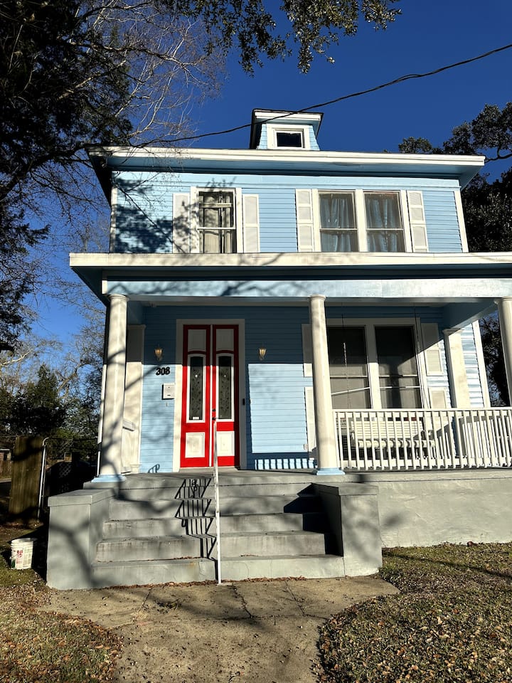 Blue Oasis - Mobile, AL